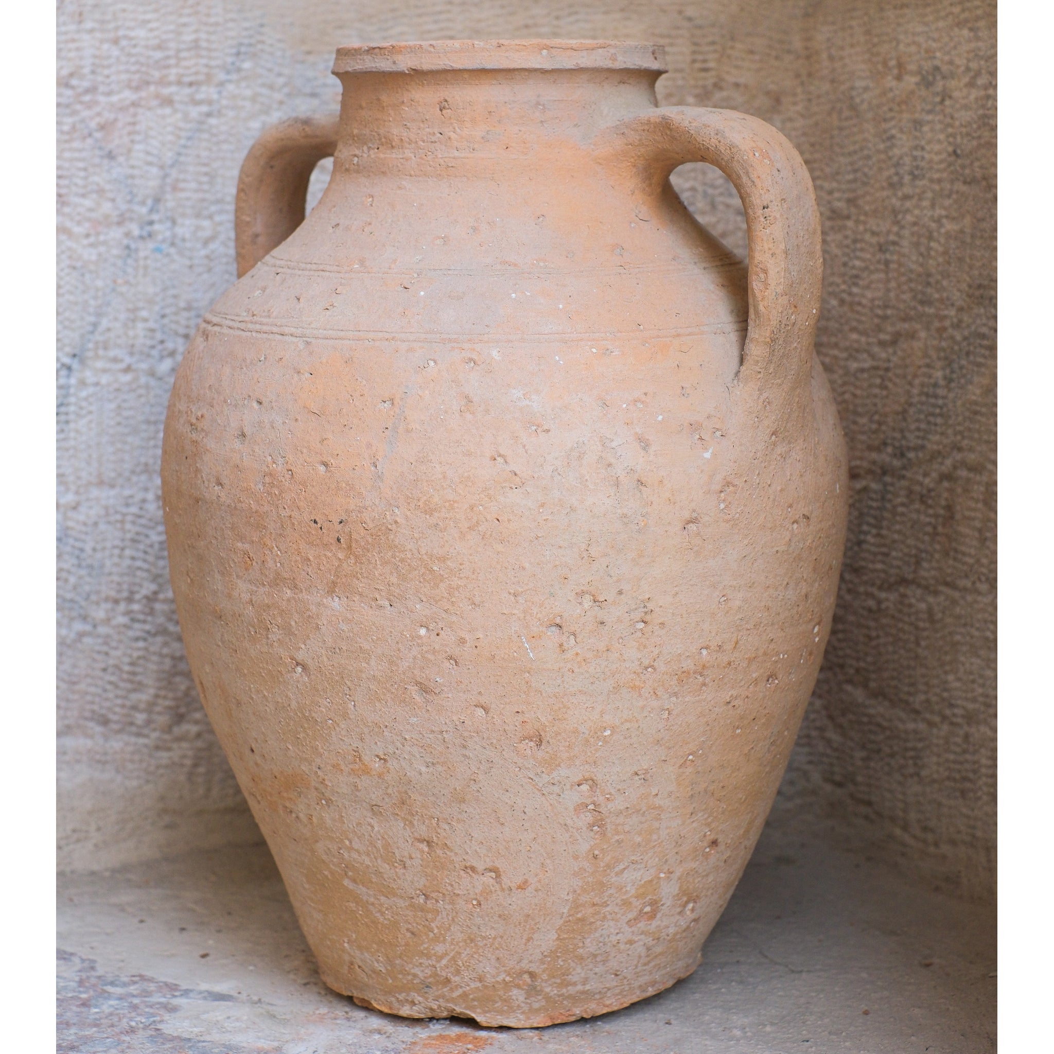 Olive Jar 301 (15x30) – Zuma Imports