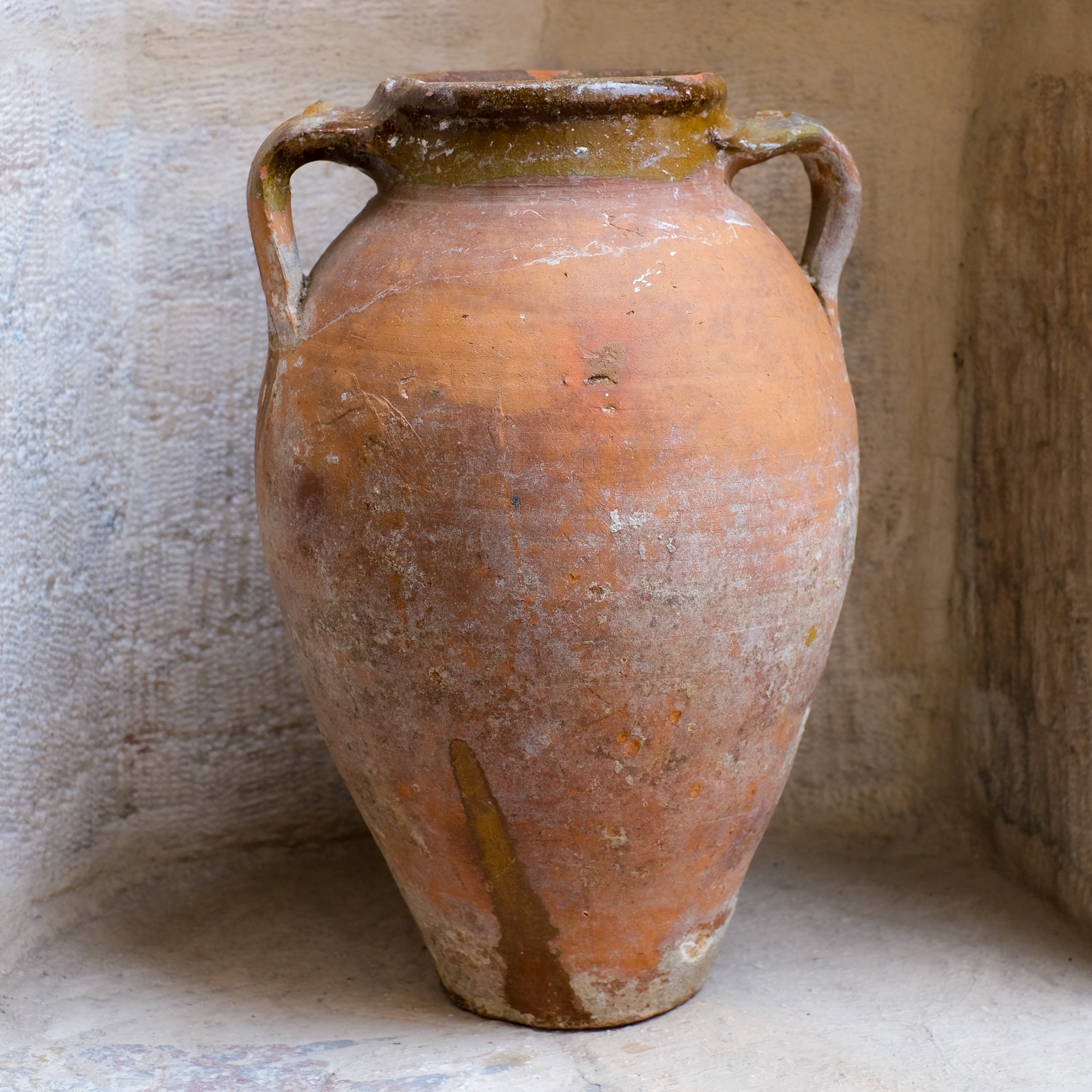Olive Jar 40 (16x30) – Zuma Imports
