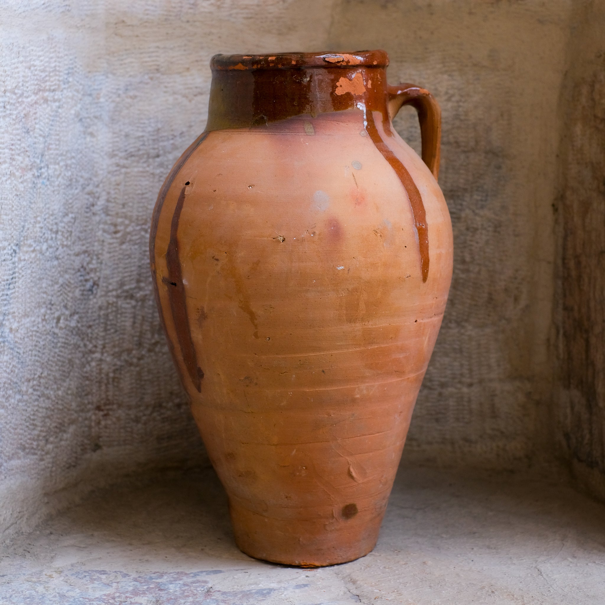 Olive Jar 53 NND (17x29) – Zuma Imports